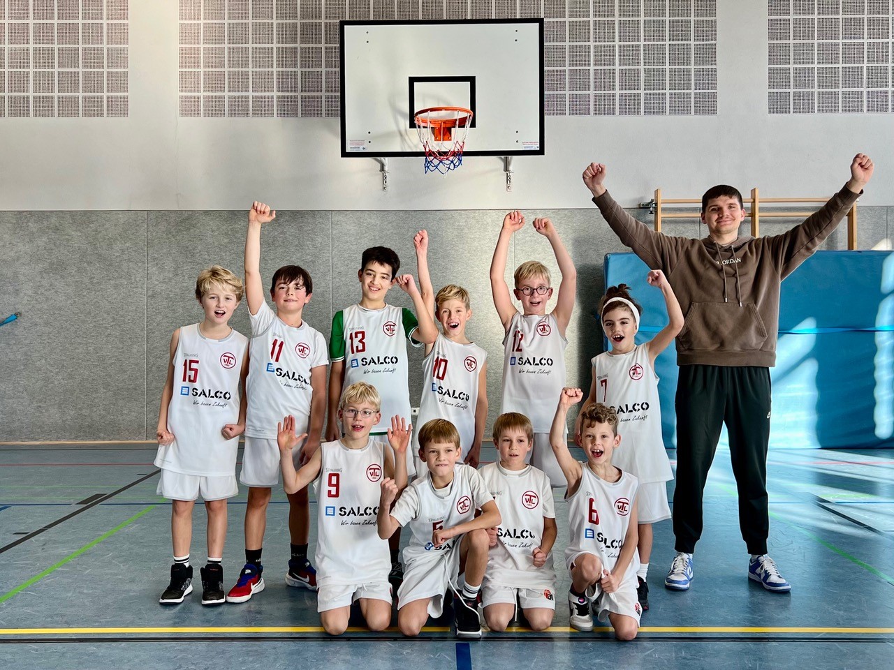 Der erste Sieg für die MU10-1 - Langen Basketball